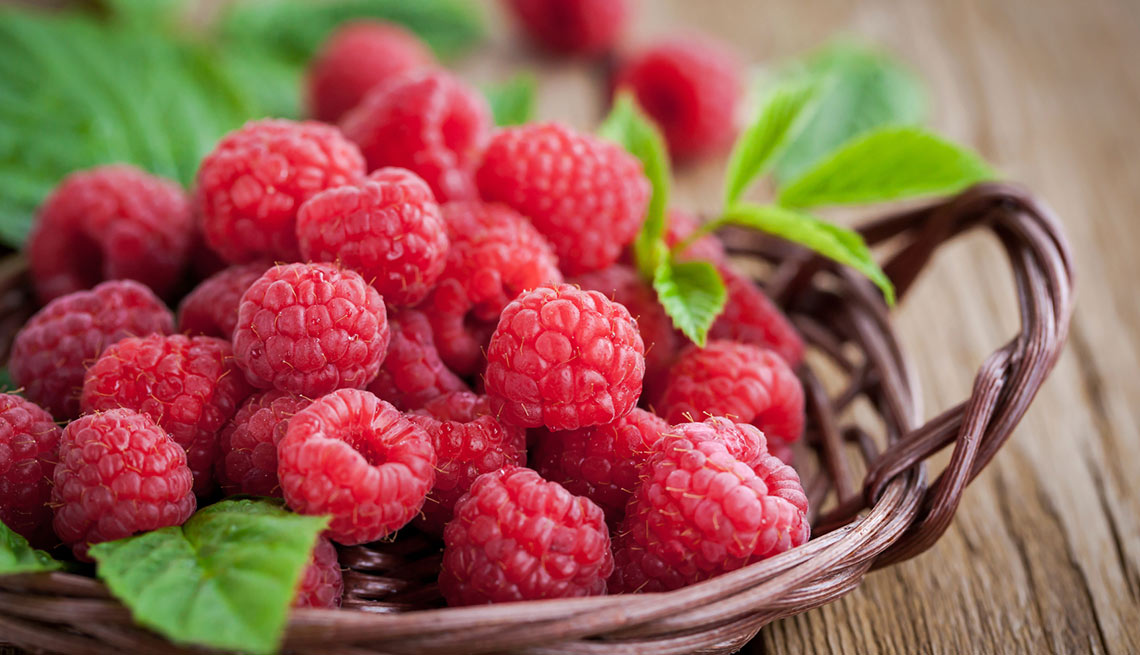 What berries are good to lower cholesterol?