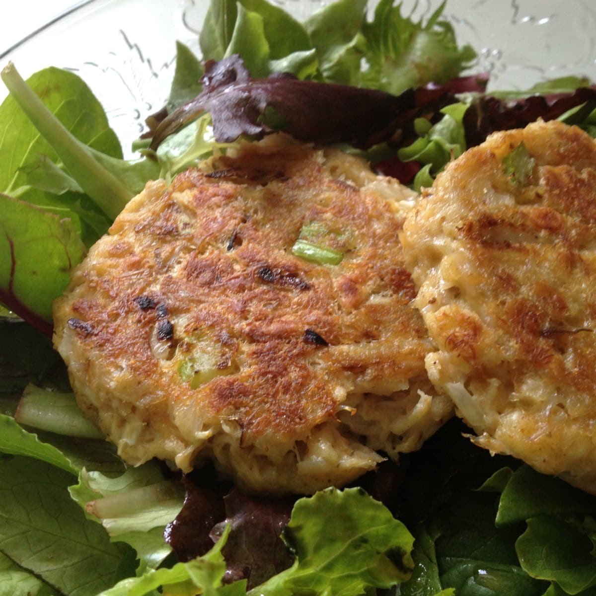 What can I use instead of eggs in crab cakes?