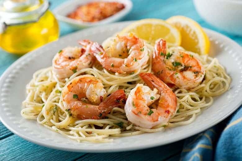 What can you serve with shrimp scampi?