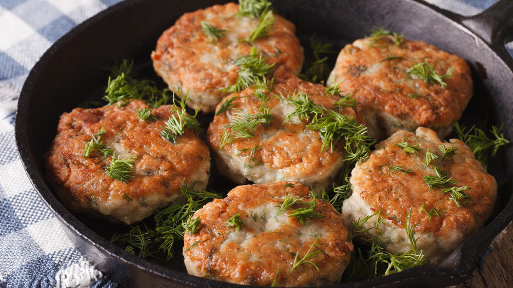 What can you substitute for crab in crab cakes?