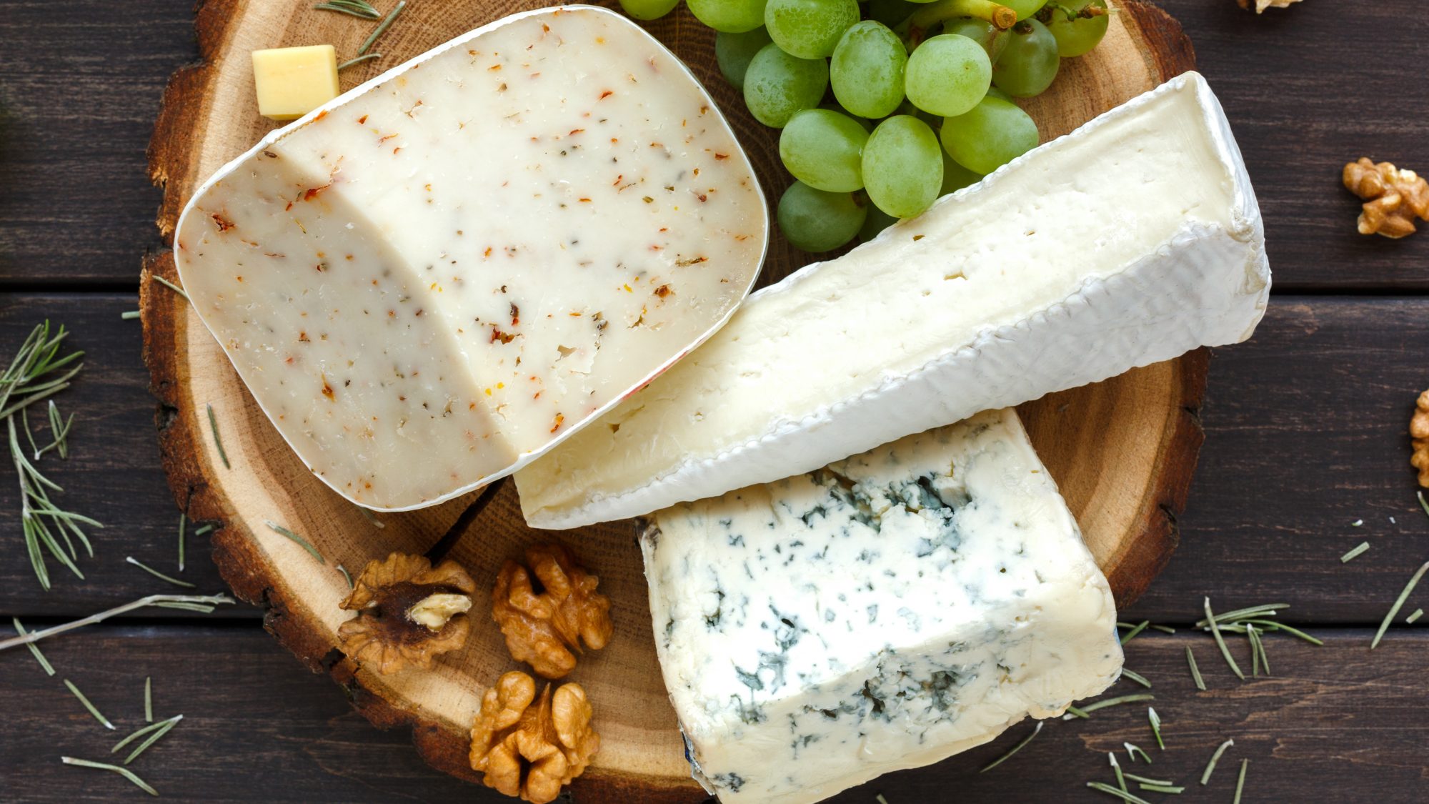 What cheese is made from goat cheese?