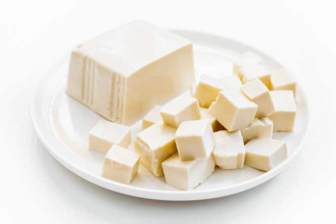 What determines the whiteness of tofu?