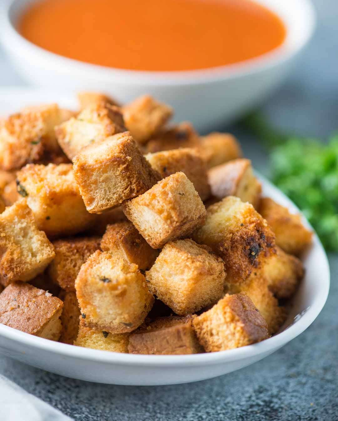 What do croutons taste like?