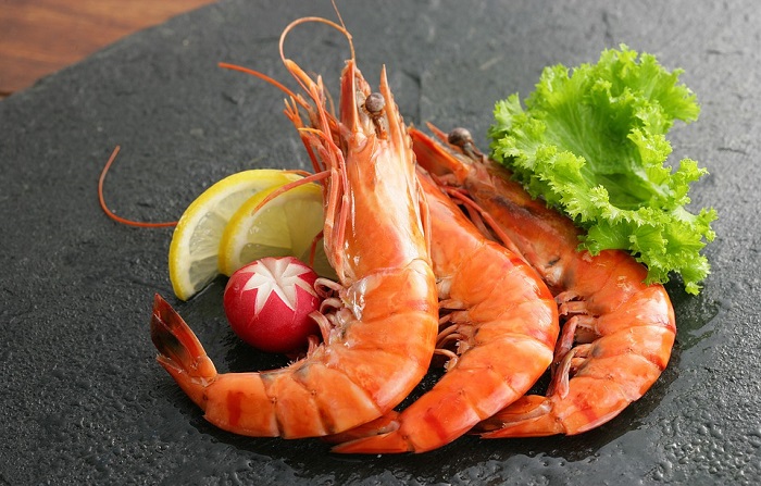 What do shrimp symbolize in dreams?