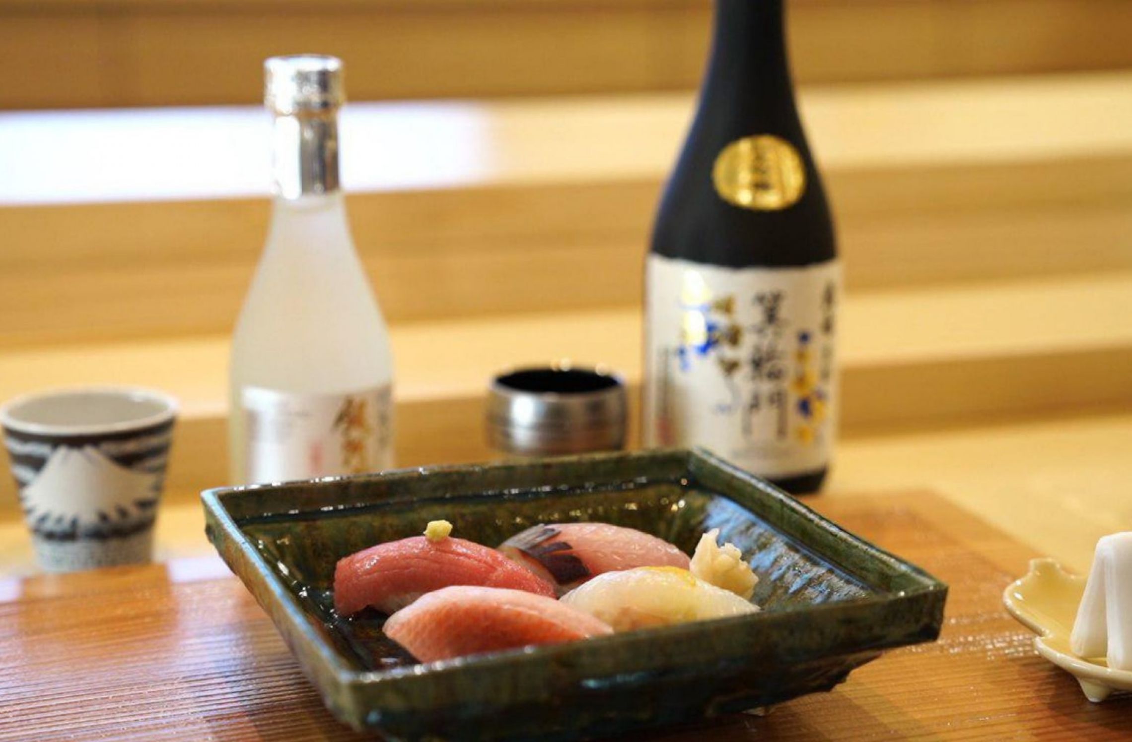 What do u eat with sake?