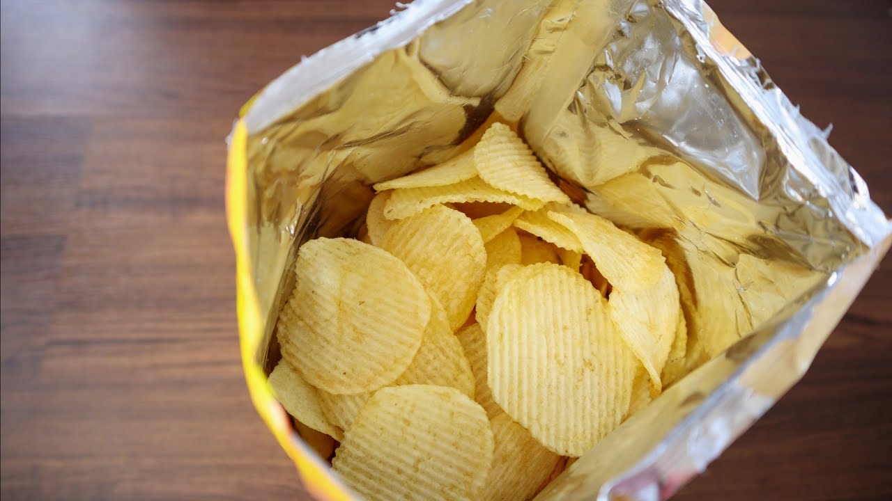 What do you put on top of chips?