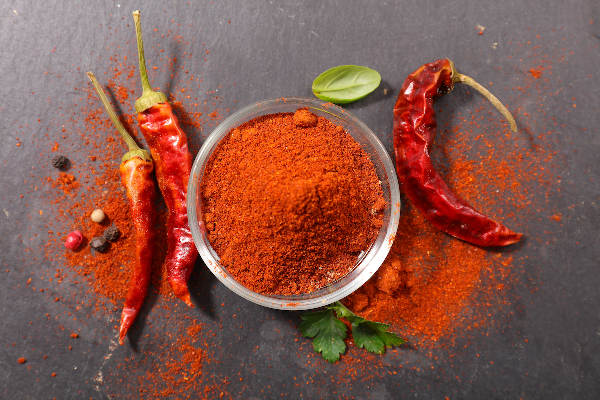 What does cayenne pepper go well with?