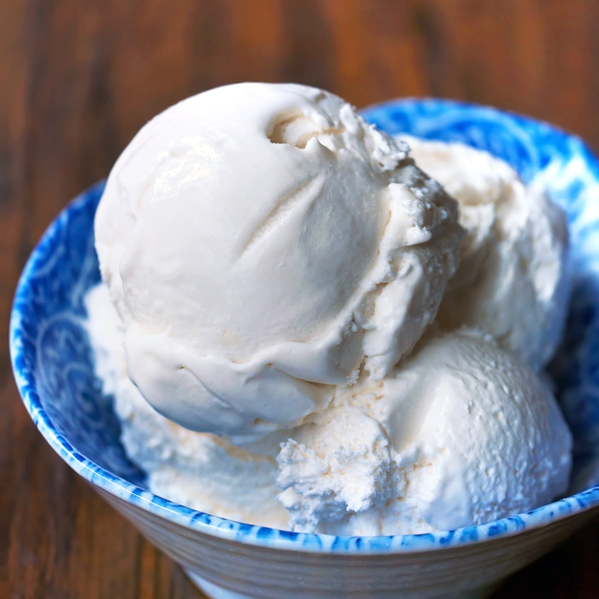 What does coconut milk ice cream taste like?