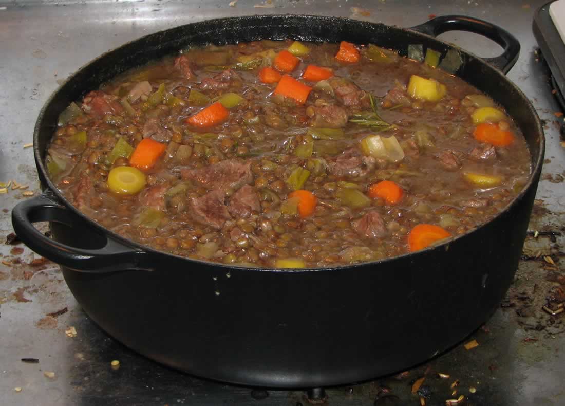 What does stew mean in cooking?