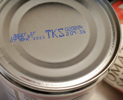 What does the expiration date on food products mean?