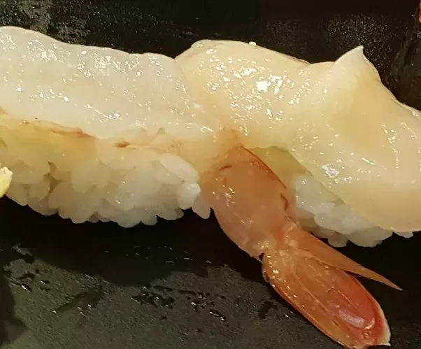 What does uncooked shrimp taste like?
