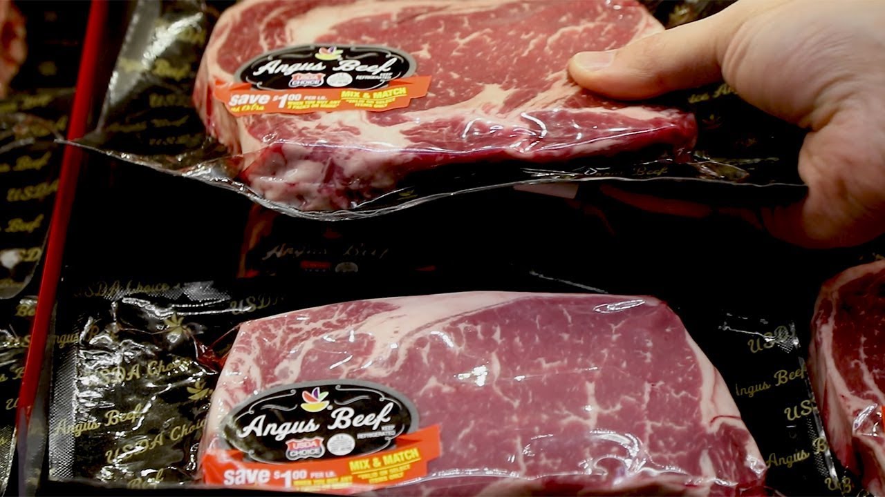 What does vacuum packing do to meat?