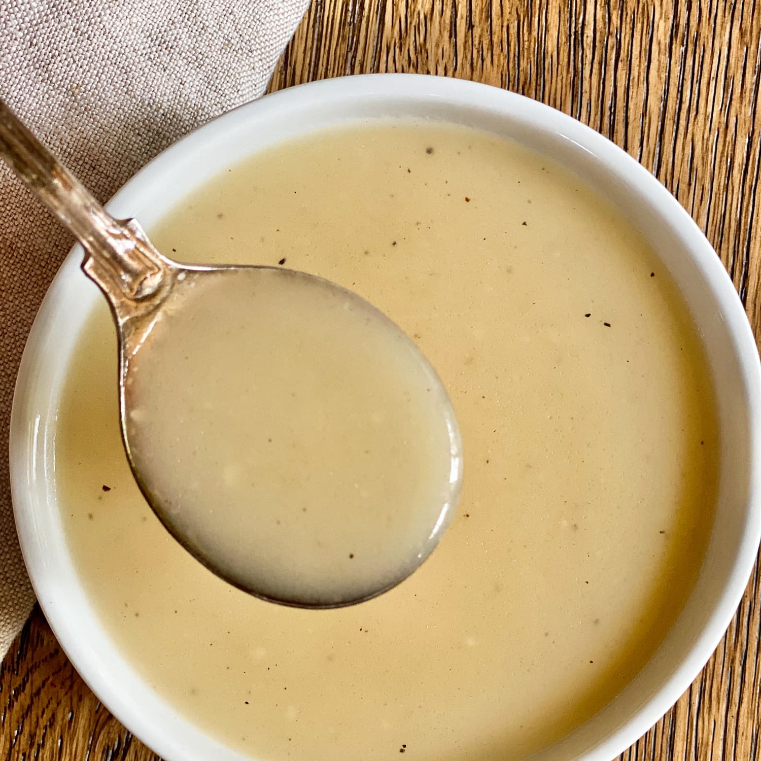 What does velouté sauce taste like?