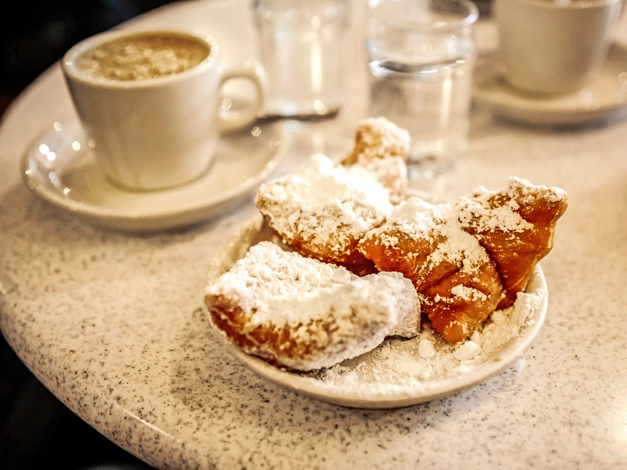 What food is New Orleans famous for?