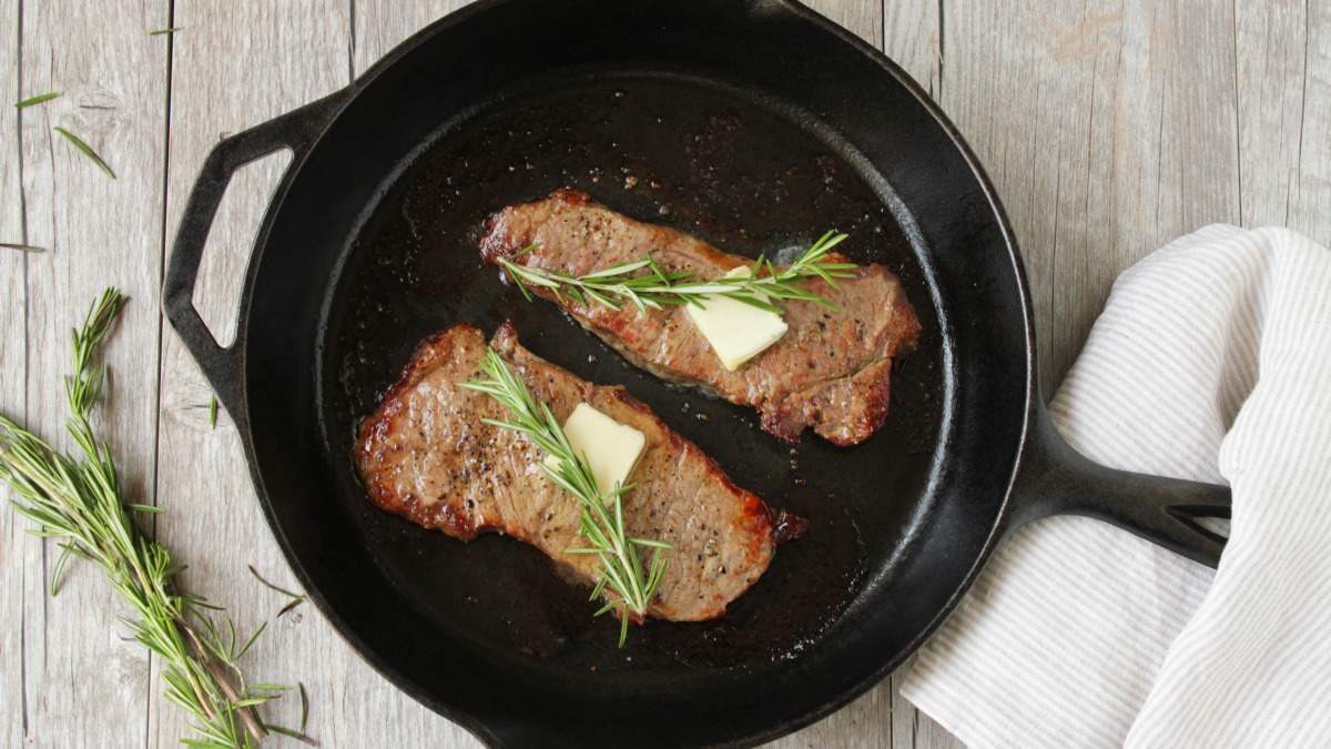 What foods do you pan broil?