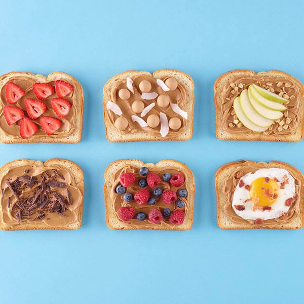 What fruit goes well with peanut butter on toast?