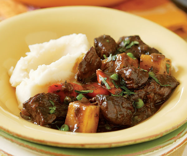 What gives beef stew a rich flavor?