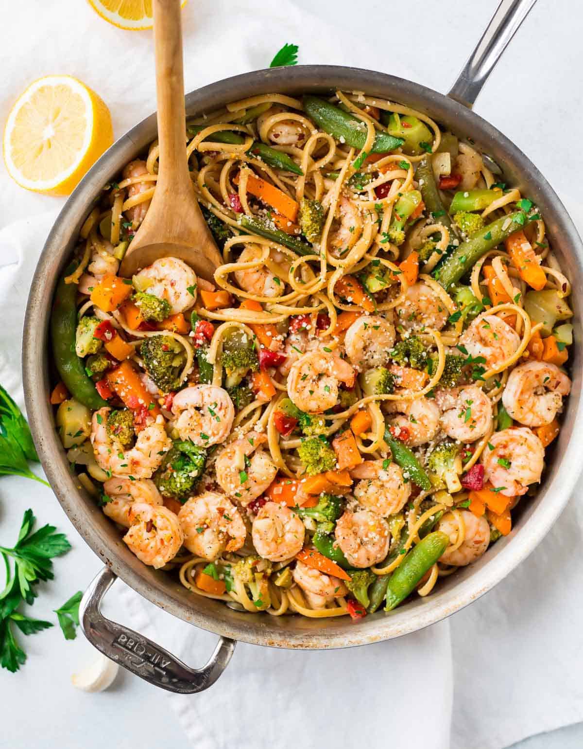 What goes well with shrimp in pasta?
