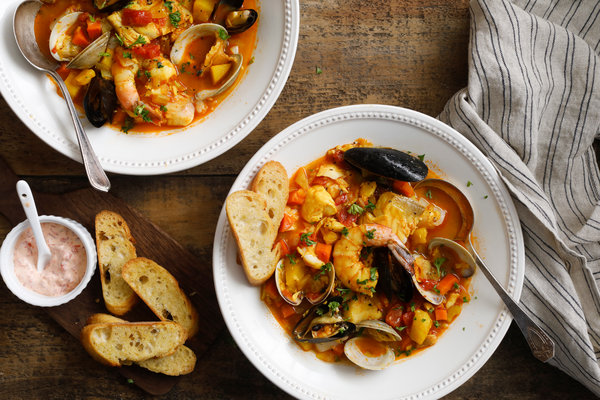 What goes with bouillabaisse?