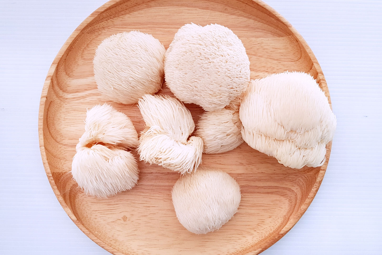 What happens if you eat lion's mane mushroom raw?