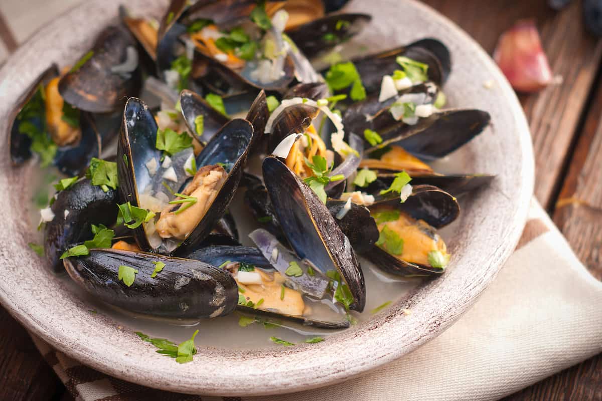 What happens if you freeze mussels?