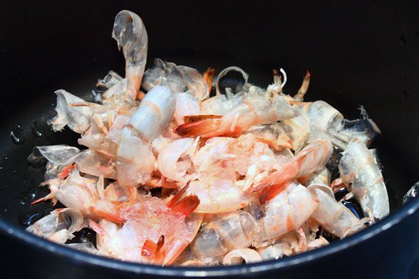 What happens if you swallow a shrimp shell?