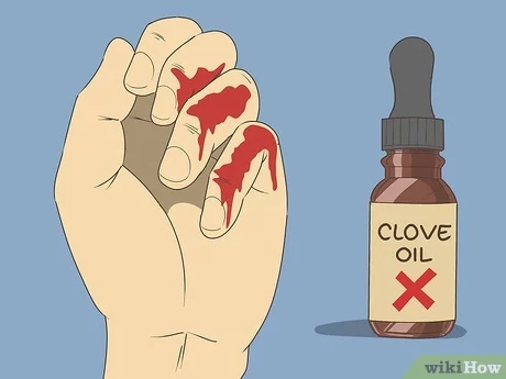 What happens if you swallow clove oil?