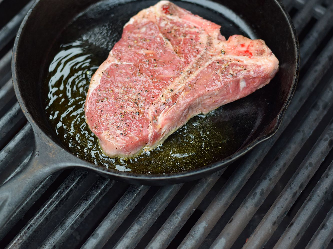 What happens when you cook steak on high heat?