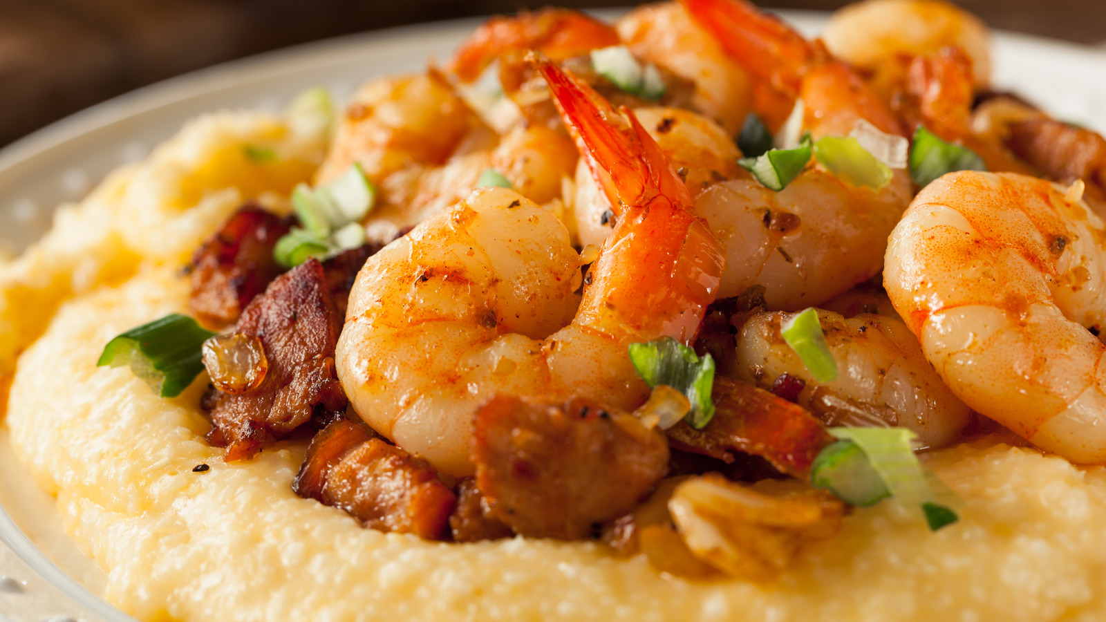 What is a good side for shrimp and grits?