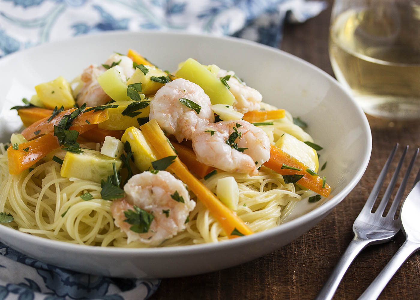 What is a good vegetable to go with shrimp scampi?