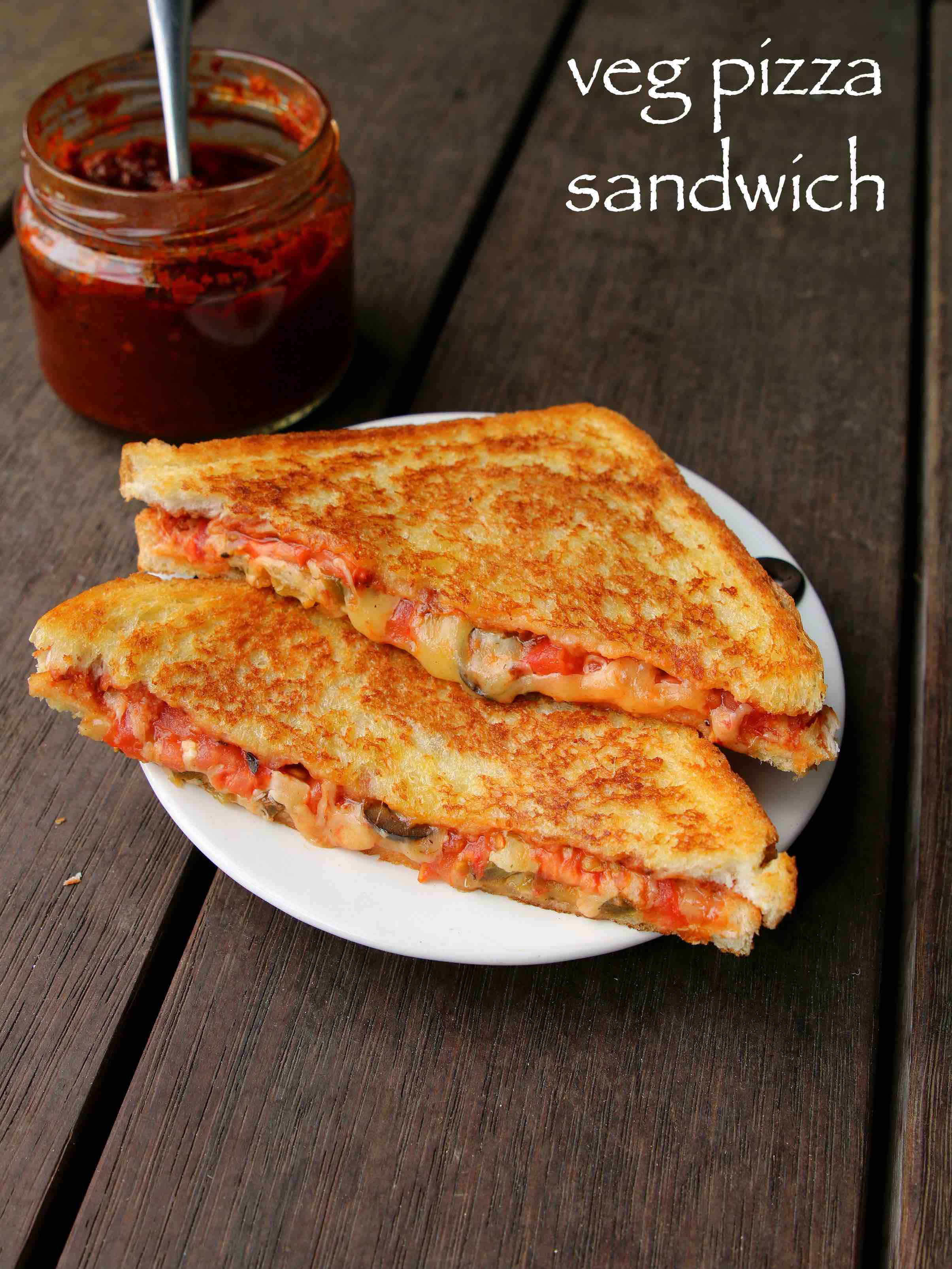 What is a pizza sandwich?