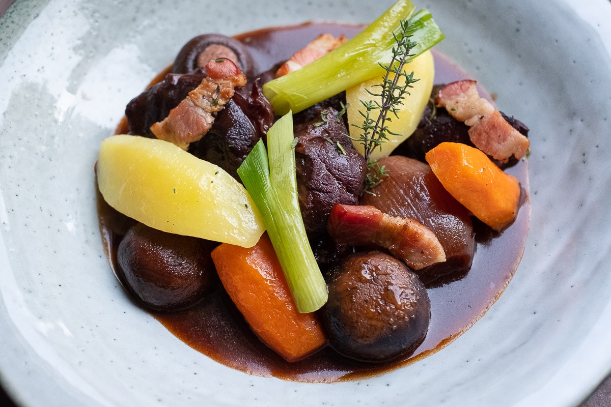 What is bourguignon garnish?