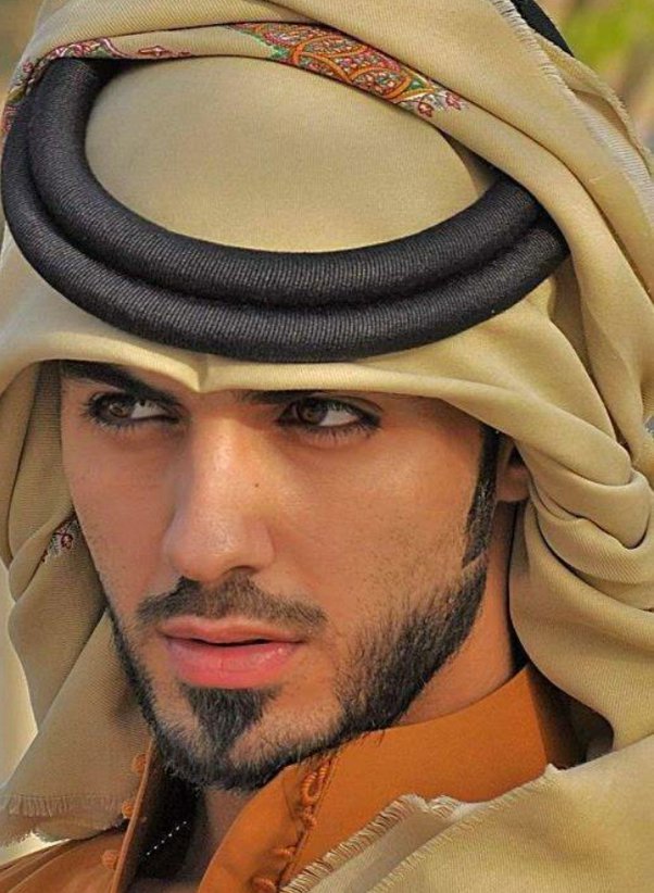 What is handsome in Egyptian Arabic?