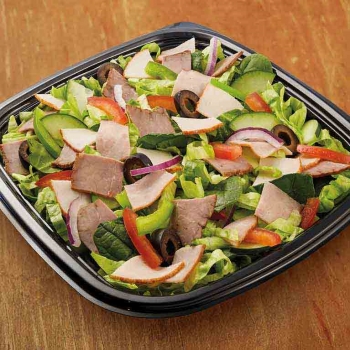 What is in a Subway Club chopped salad?