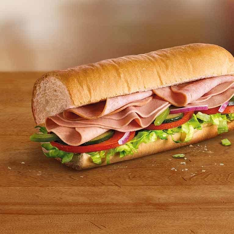 What is in Subway Cold Cut Combo?