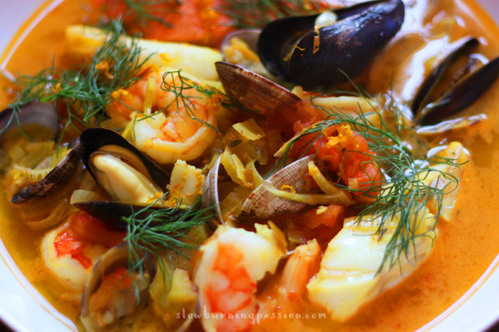What is La bouillabaisse in French?