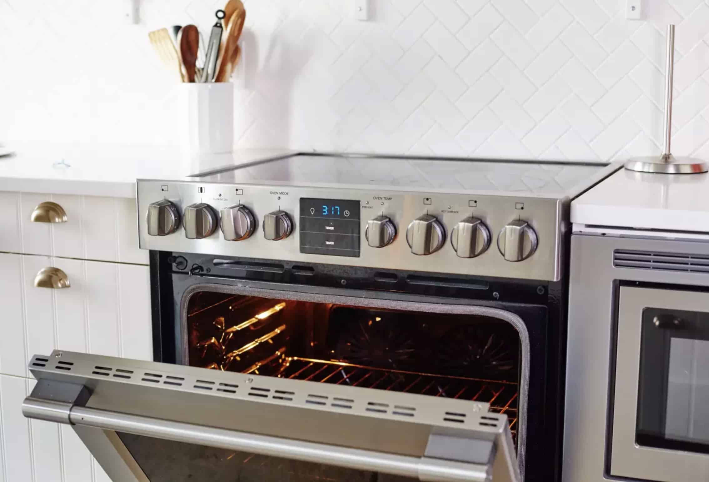 What is oven and its types?