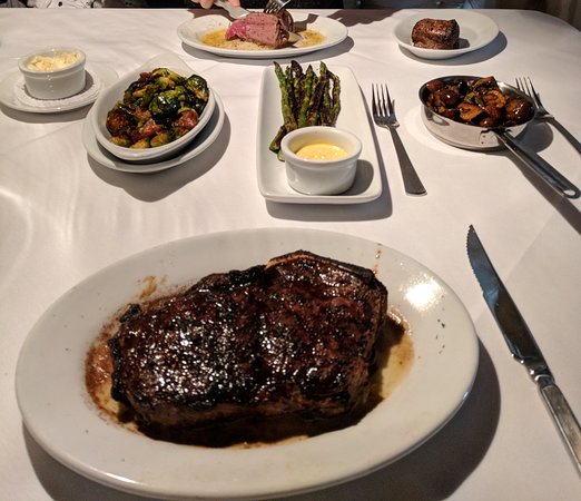 What is Ruth's Chris Steak House known for?
