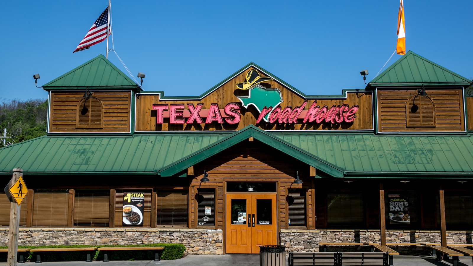 What is Texas Roadhouse famous for?