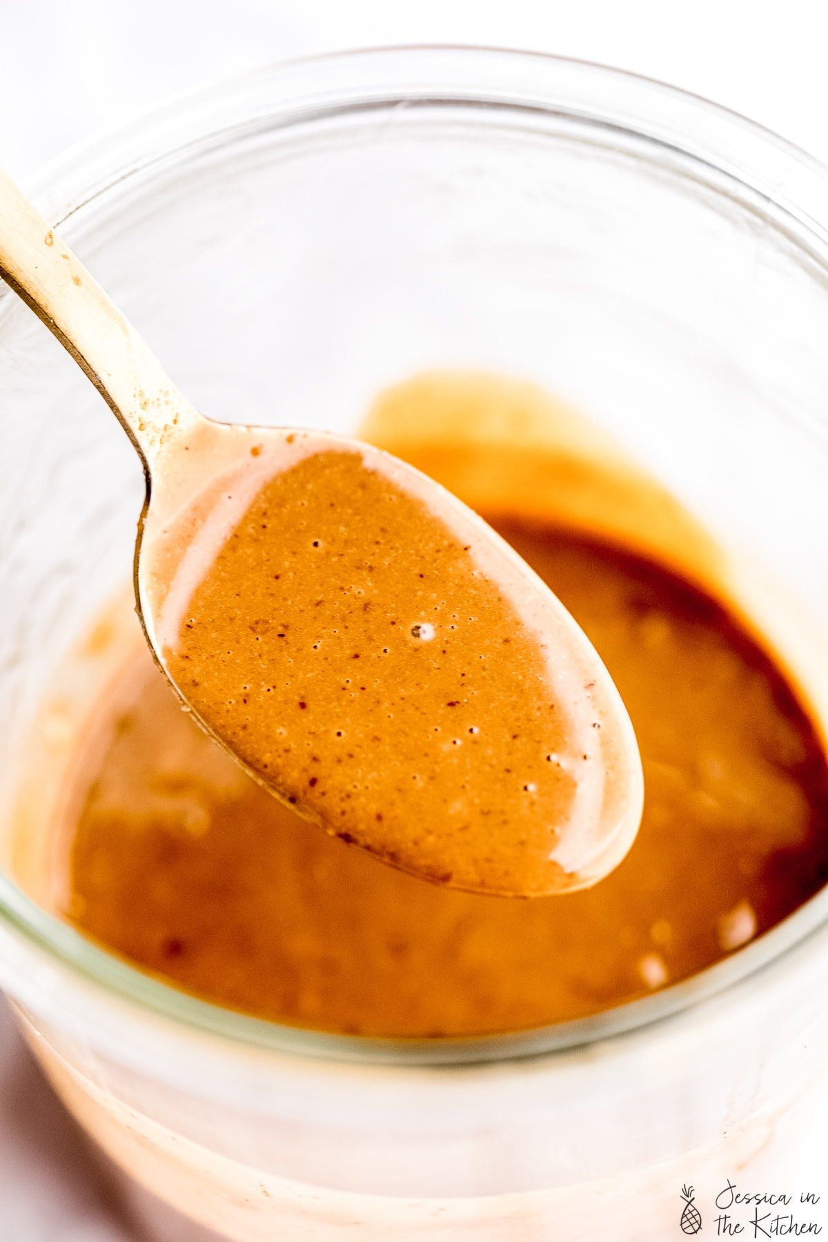 What is Thai peanut sauce made of?
