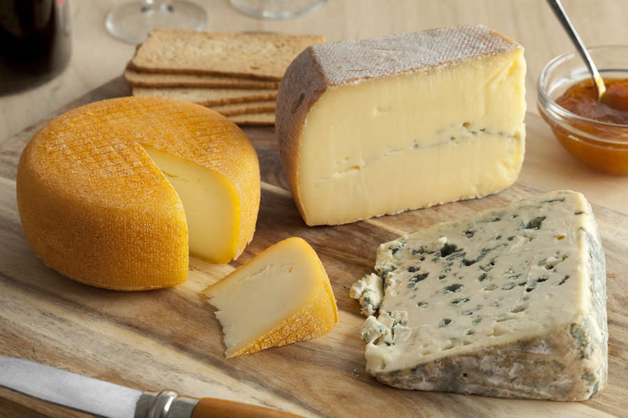 What is the best cheese for lactose intolerant people?