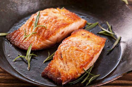 What is the best saltwater fish for pan frying?