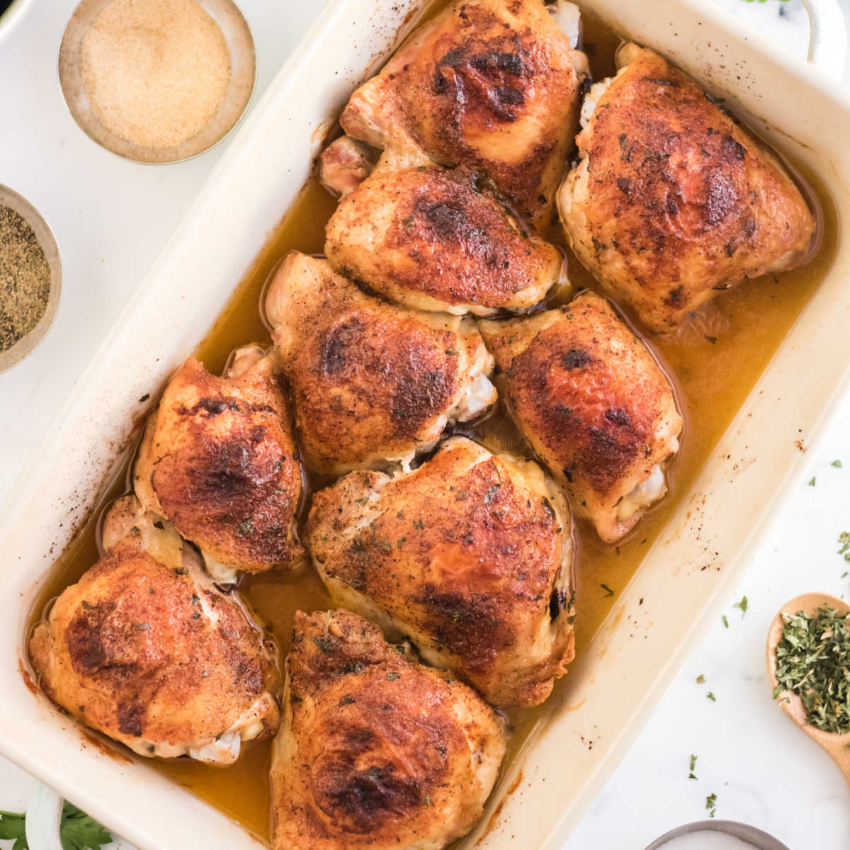 What is the best temperature to cook chicken thighs at?