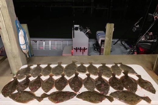What is the best time to go flounder gigging?