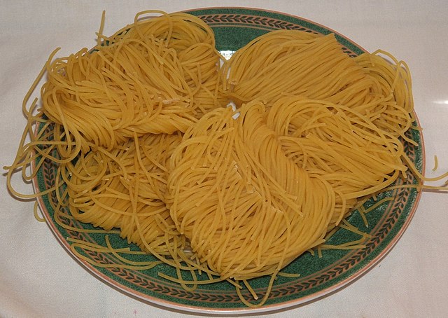 What is the difference between fideo and vermicelli?