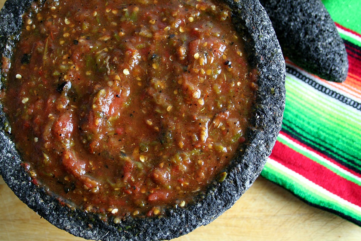 What is the difference between salsa and Salsa Casera?