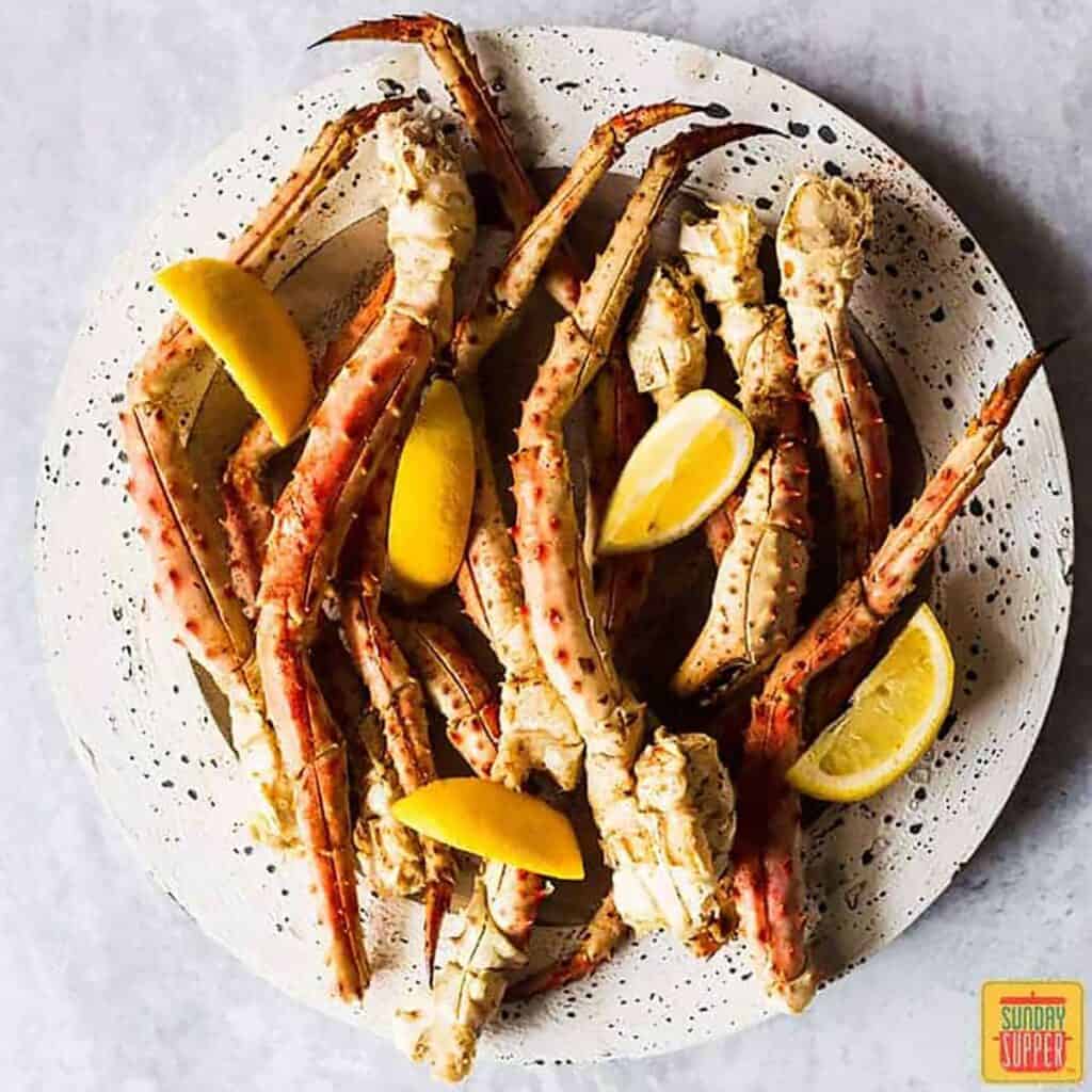 What is the difference between steamed and boiled crab legs?