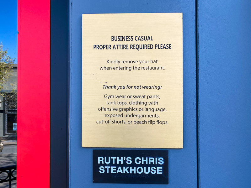 What is the dress attire at Ruth's Chris Steakhouse?