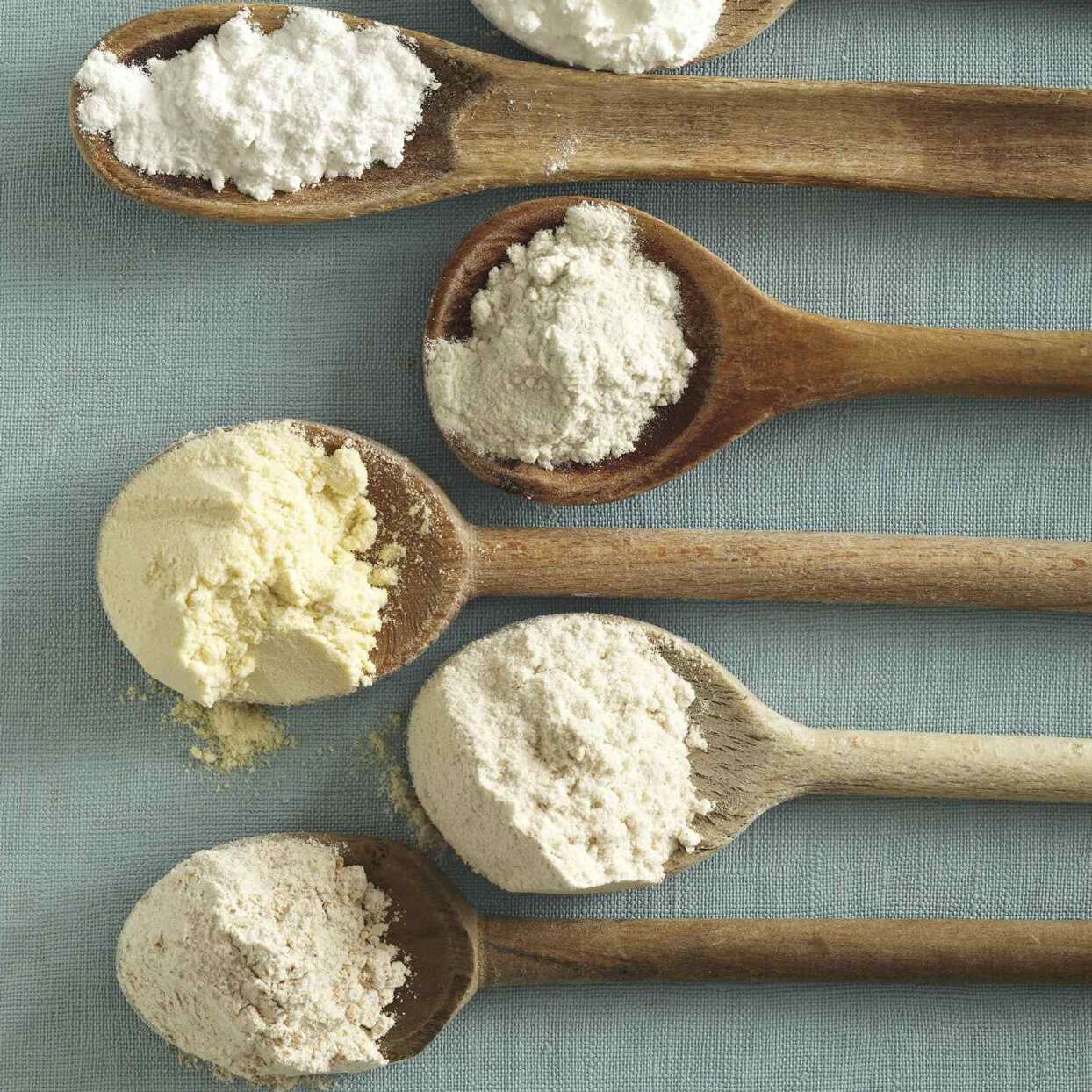 What is the healthiest flour to bake?
