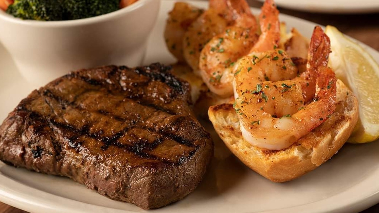 What is the most flavorful steak Texas Roadhouse serves?